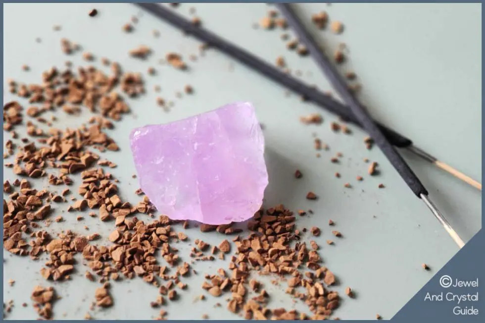 12 Ways To Cleanse And Charge Amethyst | Jewel And Crystal Guide